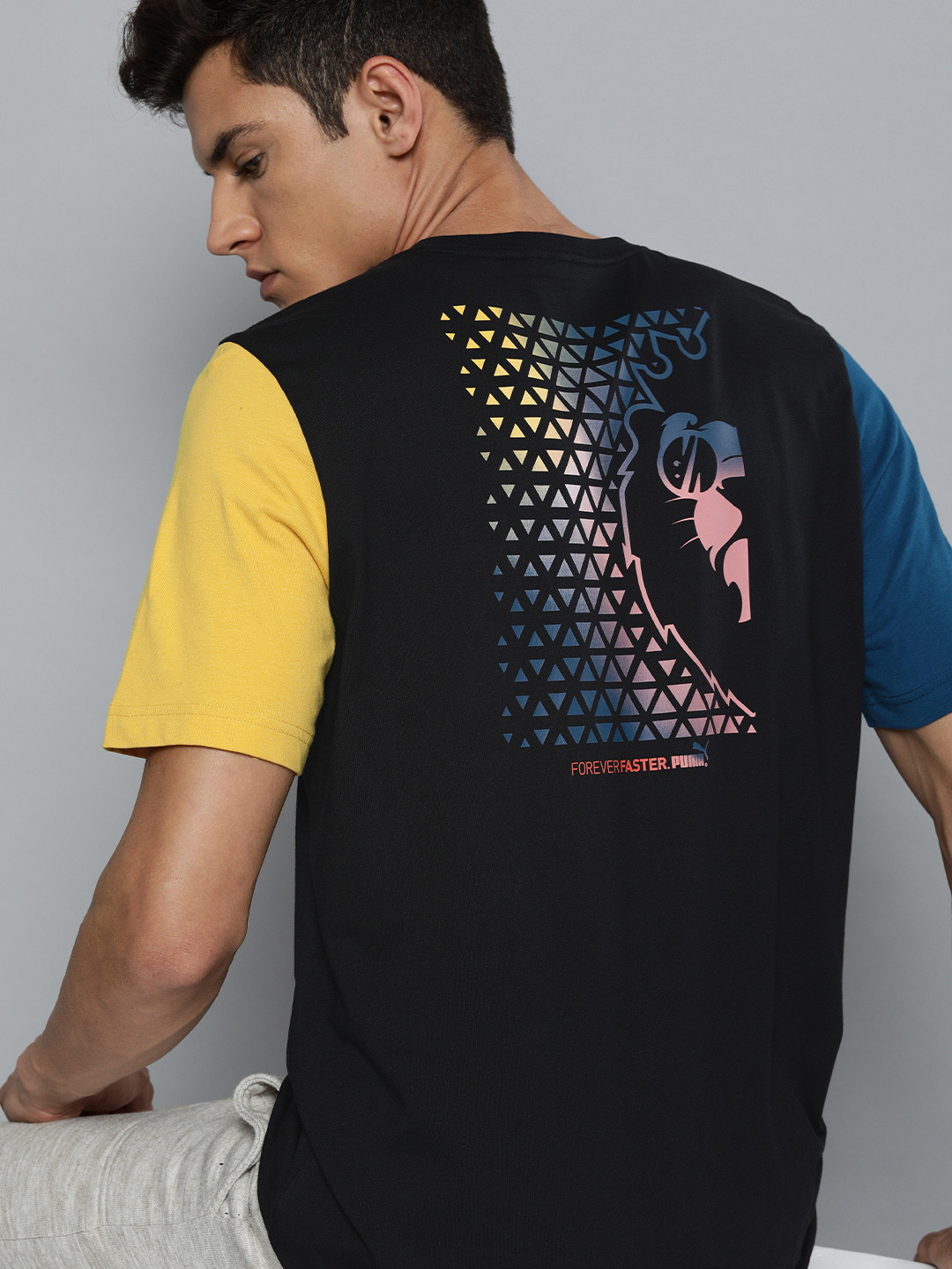 Buy Puma Men Black & Multicoloured Graphic Printed Regular Fit Sports T ...