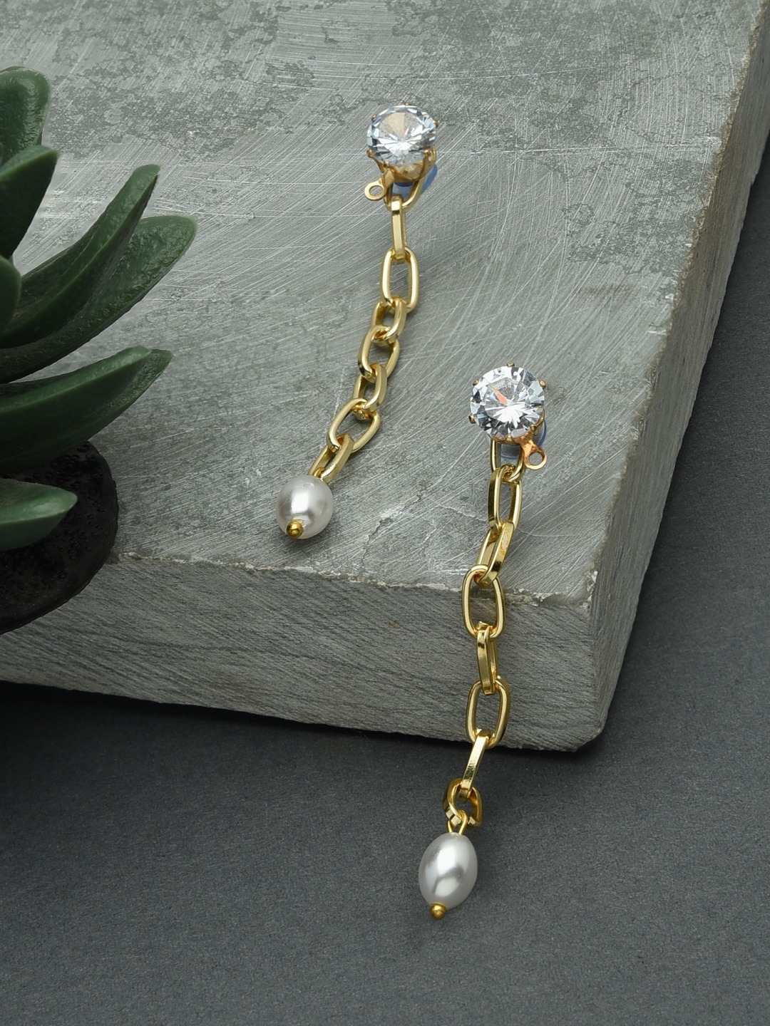 Buy AMI Gold Toned Contemporary Chain Link Drop Earrings - Earrings for ... Buy AMI Gold Toned Contemporary Chain Link Drop Earrings - Earrings for ...