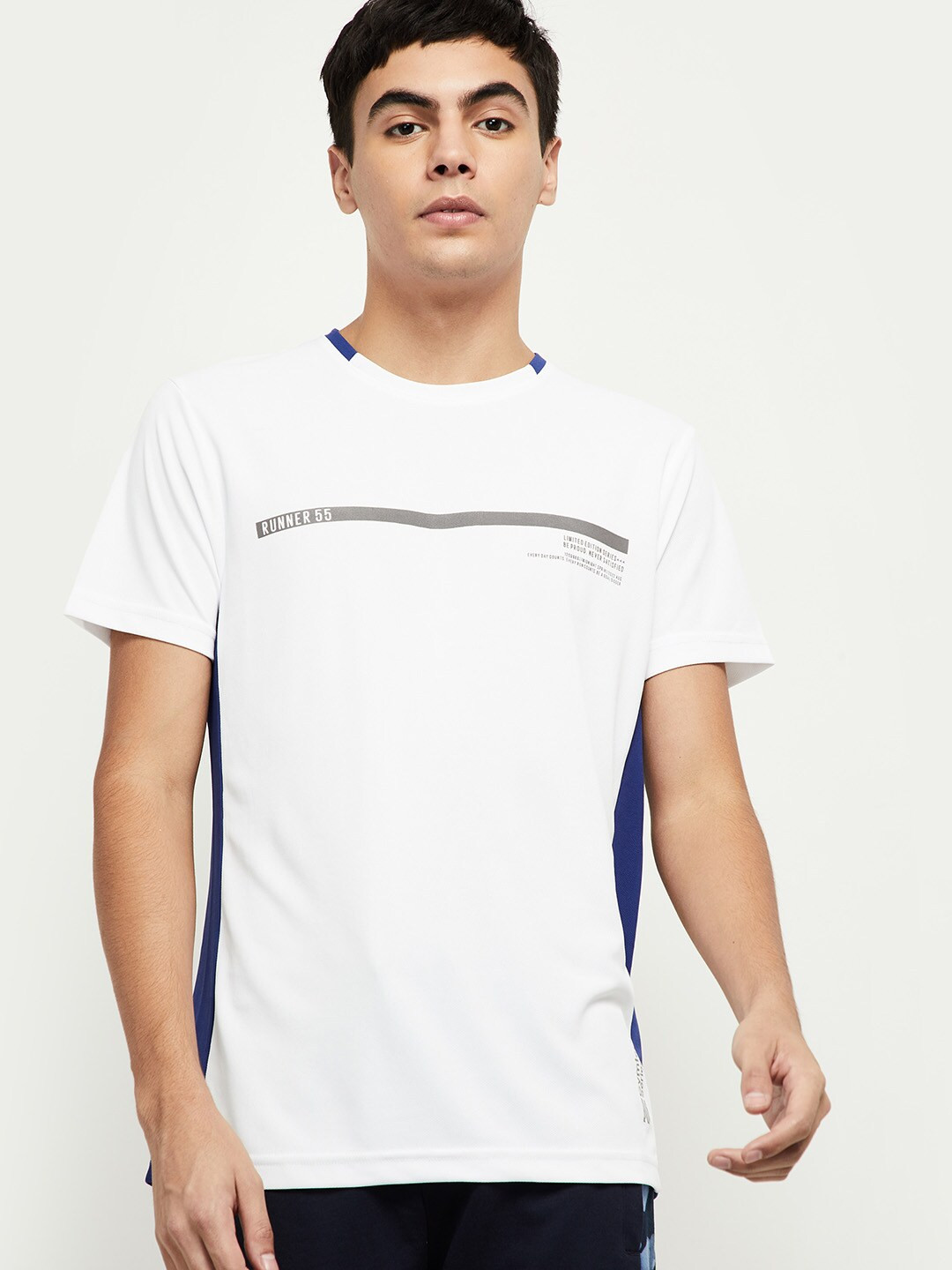 Buy Max Men White Solid T Shirt - Tshirts for Men 17590778 | Myntra