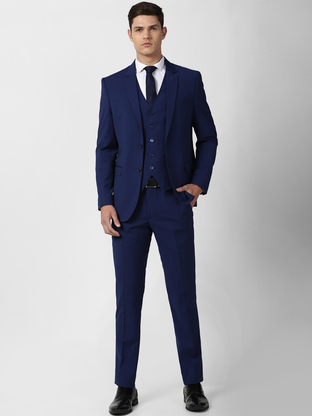 Buy Van Heusen Men Blue Self Designed Slim Fit Single Breasted Formal ...