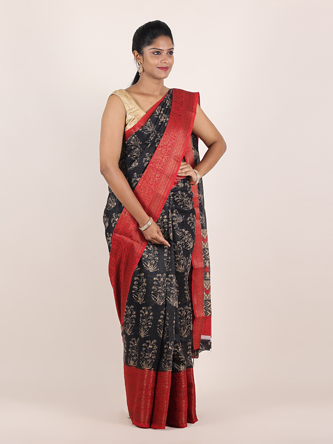 Buy Pothys Women Black Floral Print Jute Silk Saree - Sarees for Women ...