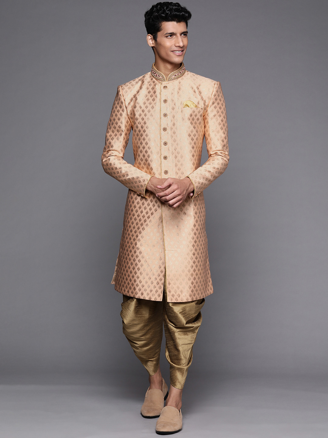 Buy DEYANN Men Peach Coloured & Brown Woven Design Sherwani With ...