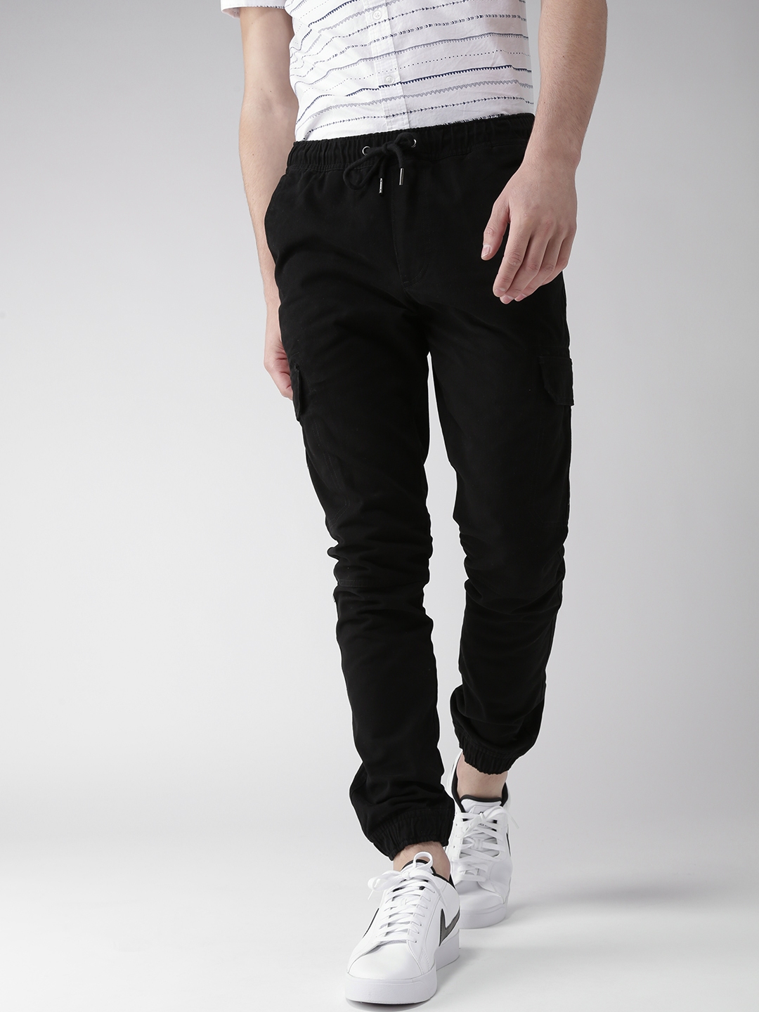 Buy FOREVER 21 Men Black Joggers - Trousers for Men 1769363 | Myntra Buy FOREVER 21 Men Black Joggers - Trousers for Men 1769363 | Myntra
