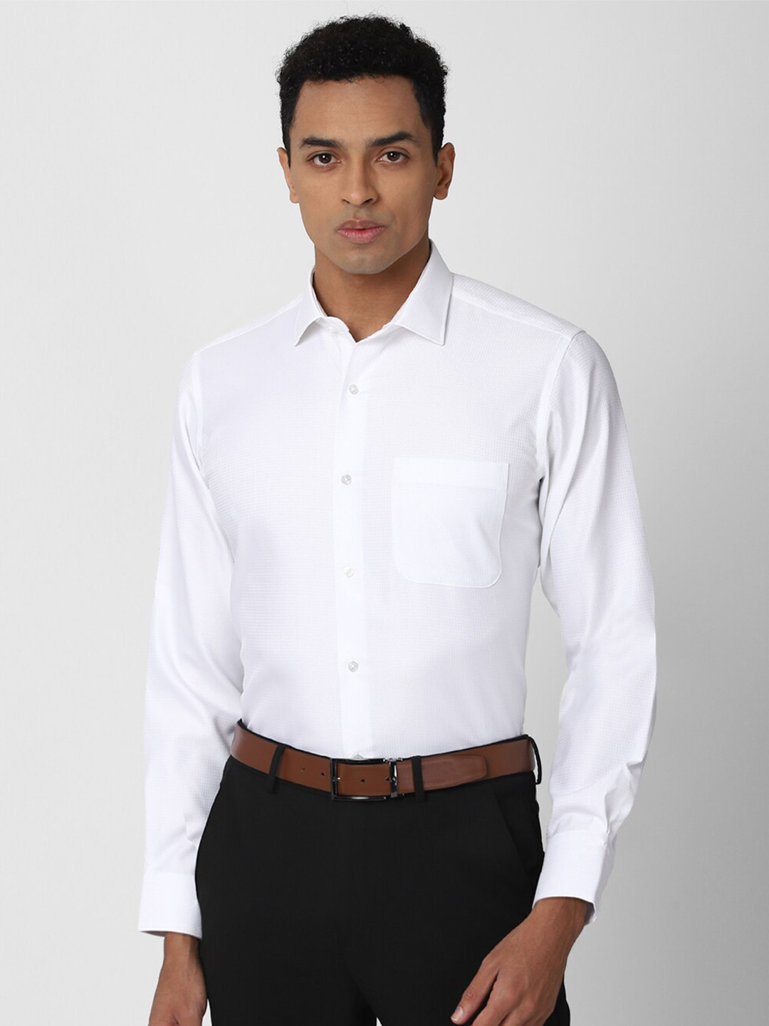 Buy Van Heusen Men White Solid Cotton Formal Shirt - Shirts for Men ...