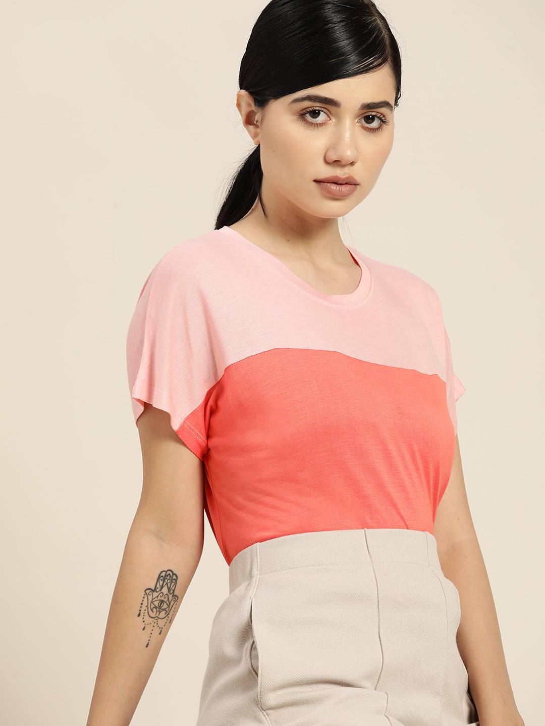 Buy Ether Women Peach Coloured & Pink Colourblocked Extended Sleeves T ...