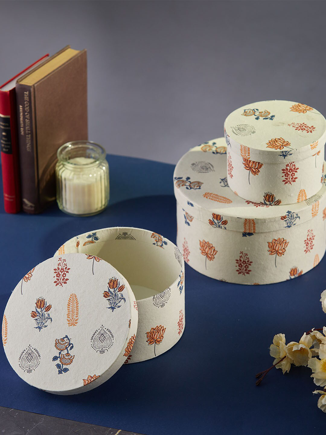 Buy Fabindia Set Of 3 Cream Coloured & Blue Printed Saatvika Gift Boxes ...