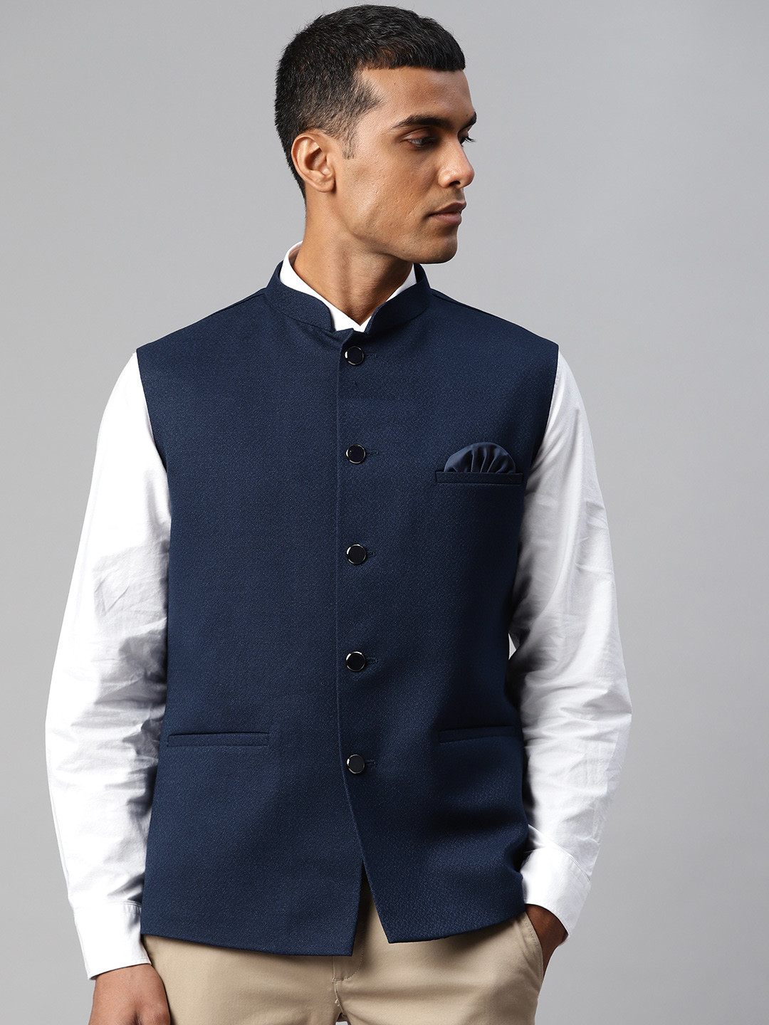 Buy ESSAS Club Men Navy Blue Solid Nehru Jacket With Pocket Square ...