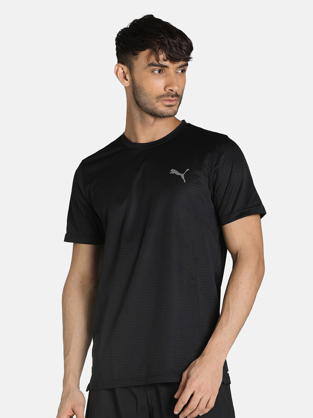 Buy Puma Men Black Solid Training Or Gym T Shirt - Tshirts for Men ...