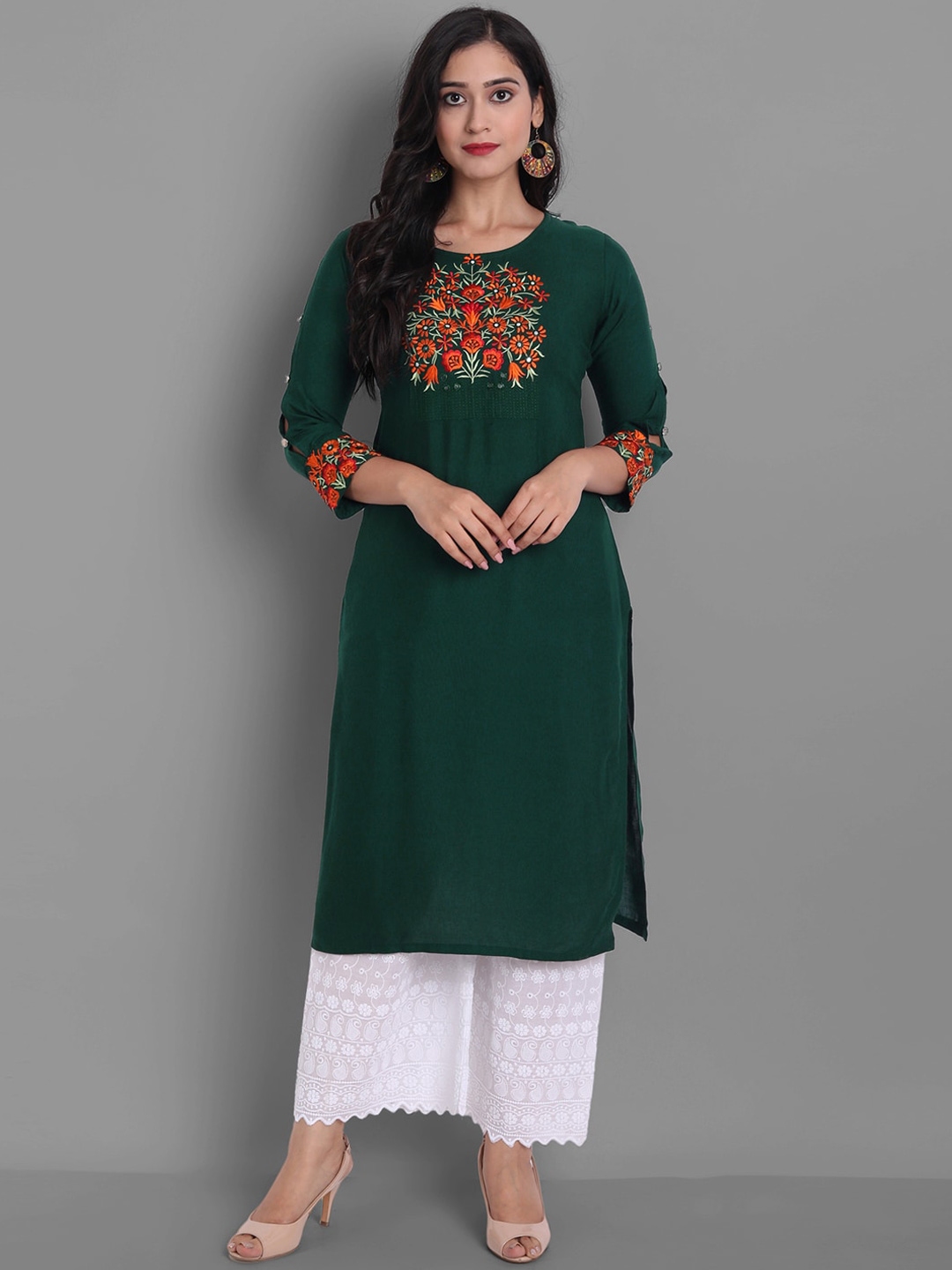 Buy Ziva Fashion Women Green Floral Embroidered Mirror Work Kurta With