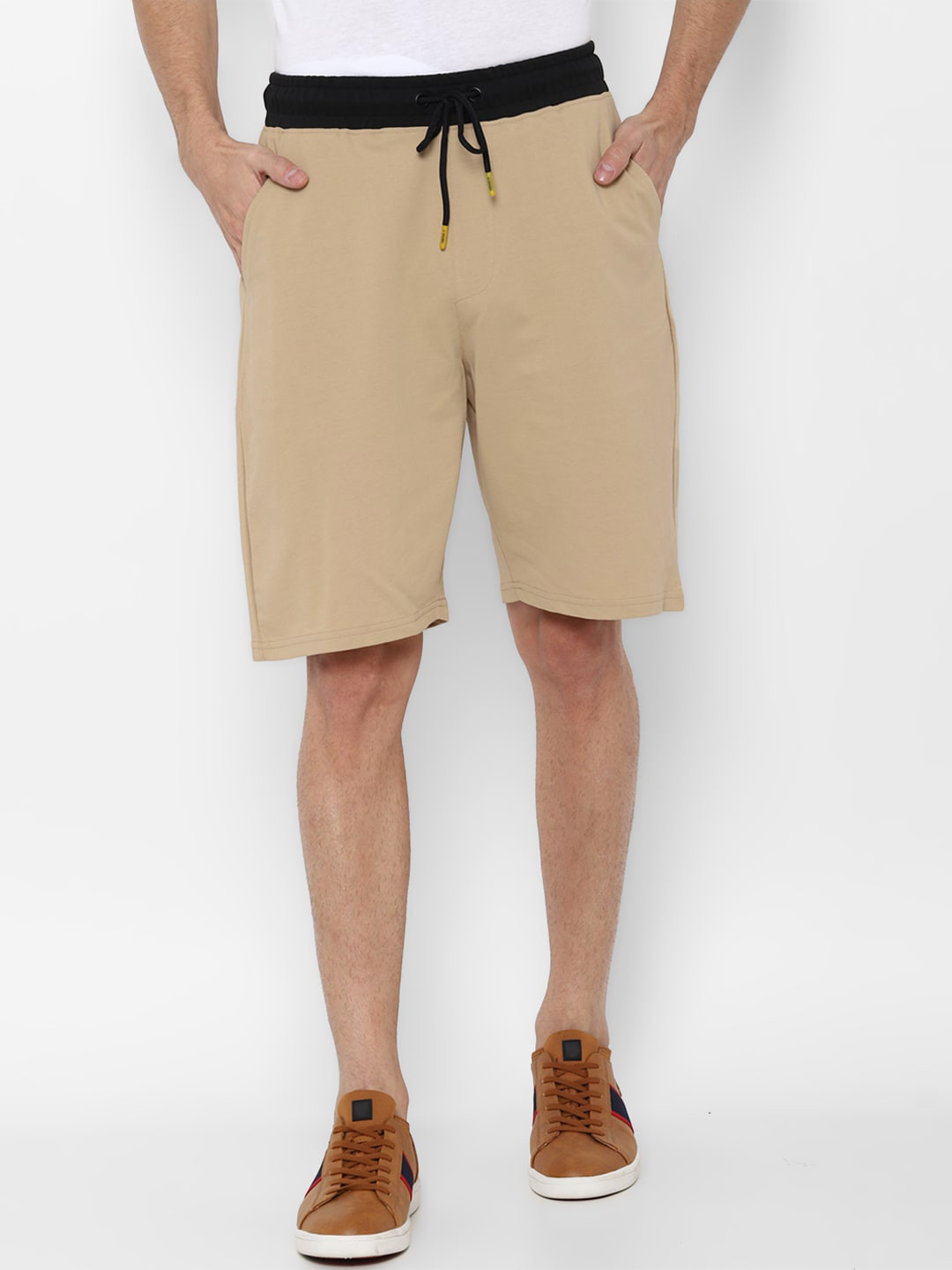 Buy FOREVER 21 Men Khaki Shorts - Shorts for Men 18002760 | Myntra