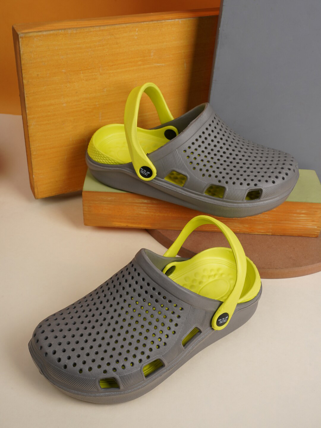 Buy SAPATOS Men Grey & Yellow Perforation Rubber Clogs - Flip Flops for ...