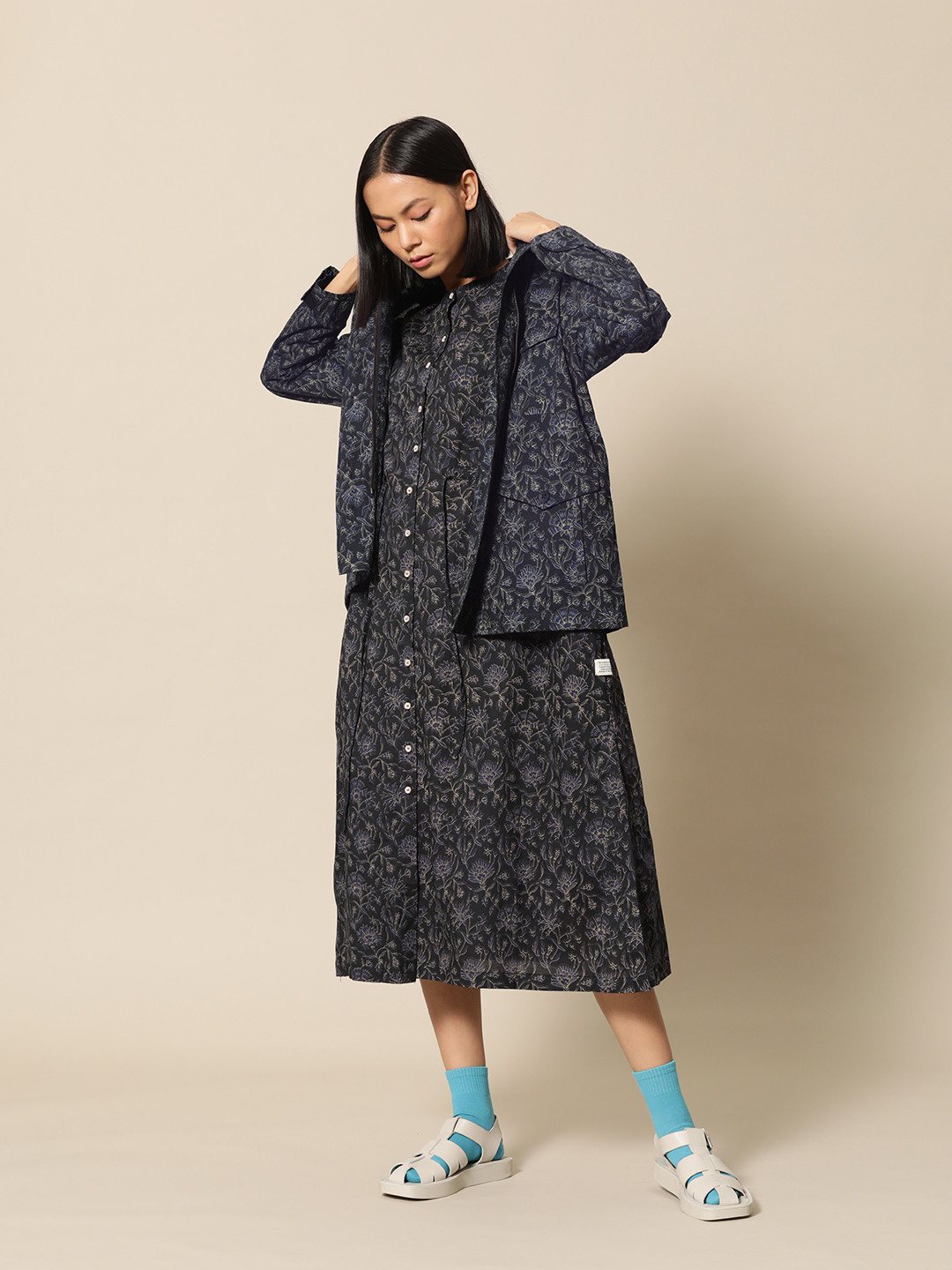 Buy BOWER Women Navy Blue Floral Print Cotton Relaxed Field Jacket ...