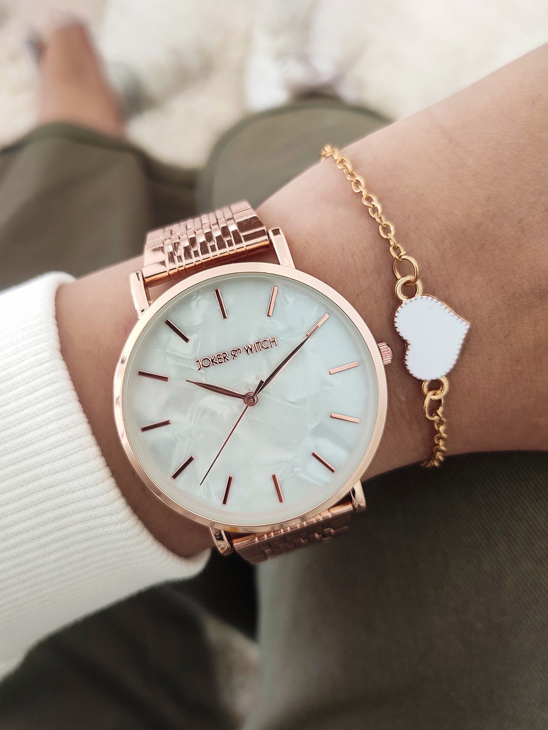 Buy JOKER & WITCH Women Rose Gold Toned Watch With Bracelet Gift Set ...