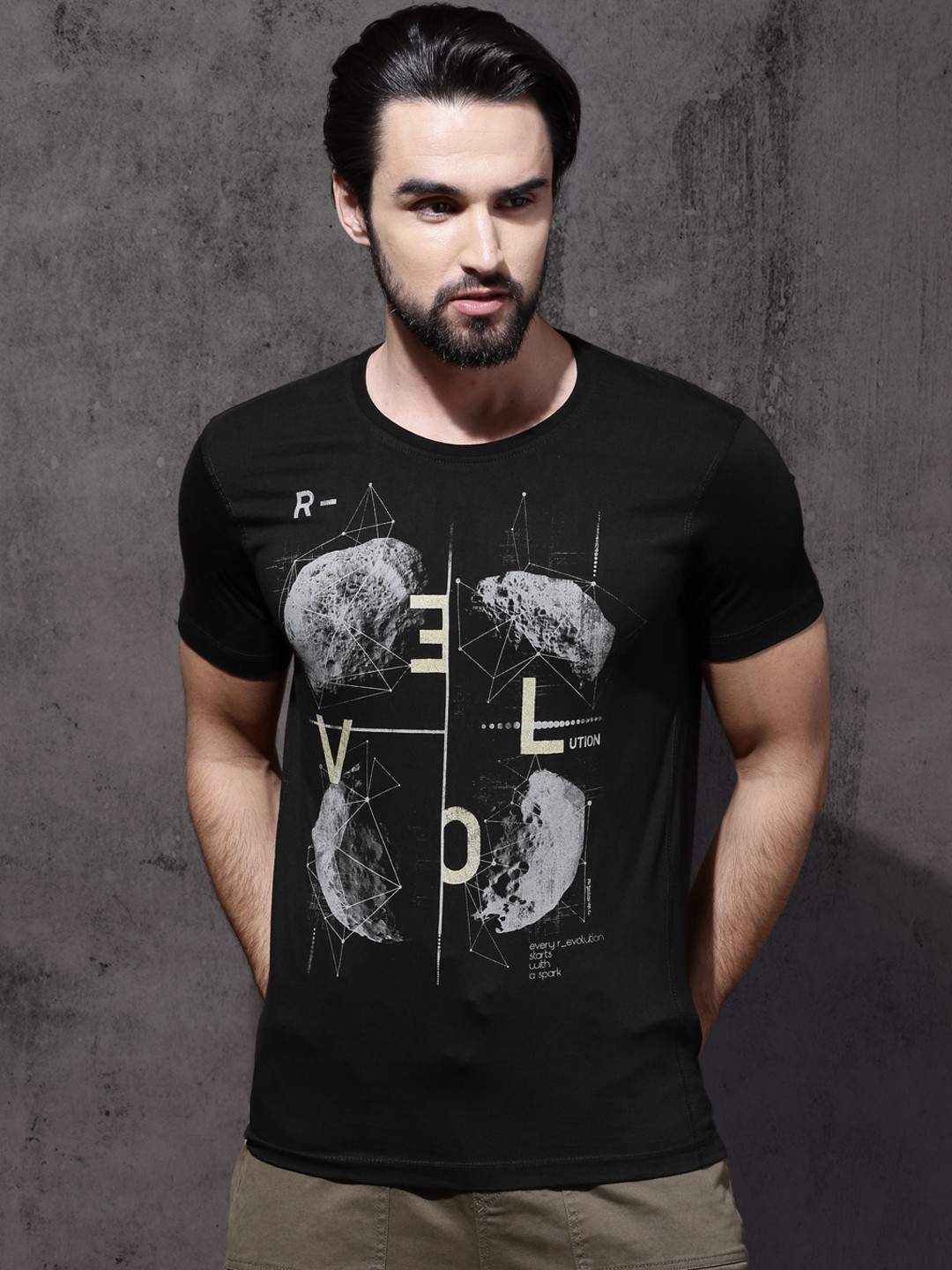 Buy Roadster Men Black Printed Round Neck Pure Cotton T Shirt - Tshirts for Men 1827448 | Myntra