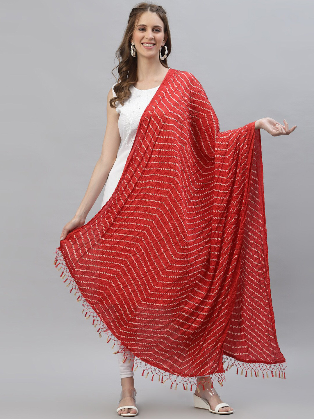 Buy Stylum Women Red & White Printed Bandhani Dupatta - Dupatta for ...