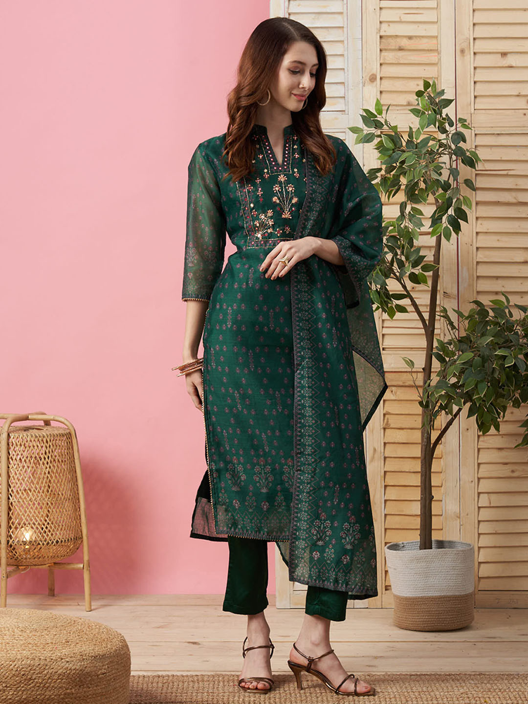 Buy ZOLA Green Floral Yoke Design Empire Chanderi Silk Kurta Set With ...
