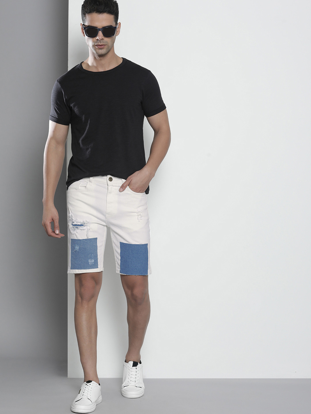 Buy The Indian Garage Co Men White Slim Fit Denim Shorts - Shorts for ...
