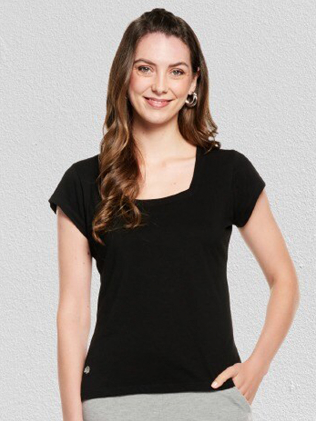 Buy UNMADE Women Black Regular Top - Tops for Women 18295822 | Myntra