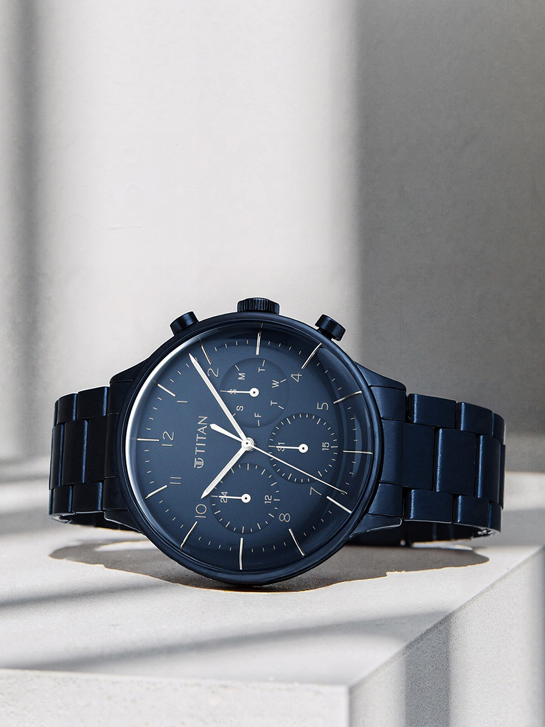 Buy Titan Men Printed Dial & Stainless Steel Bracelet Style Straps ...