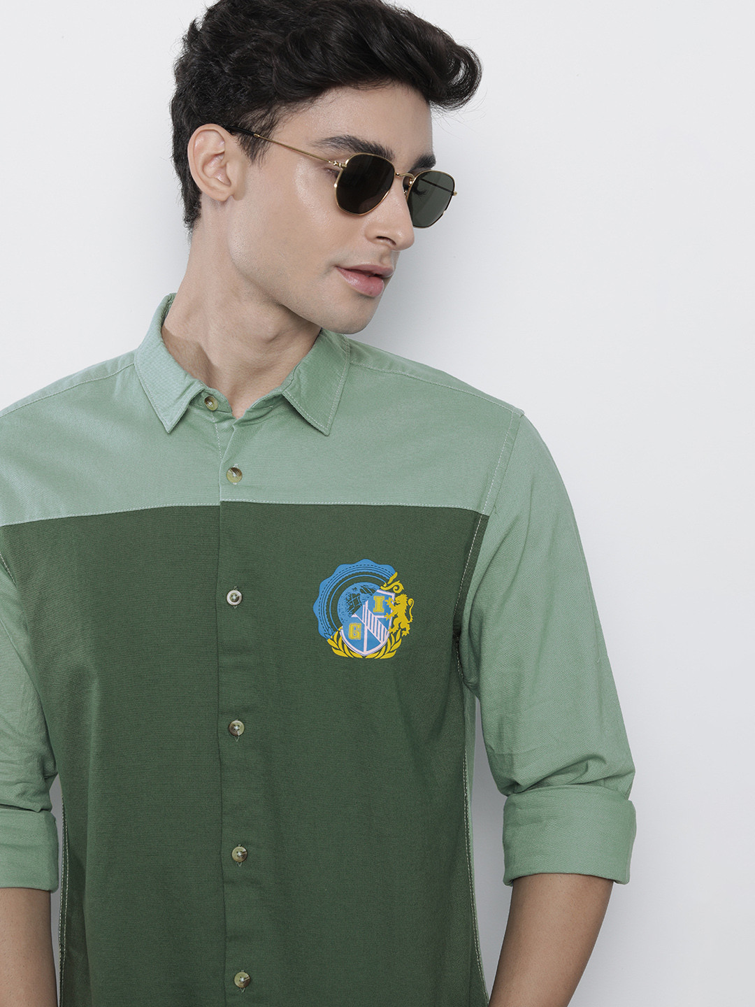 Buy The Indian Garage Co Men Green Regular Fit Smart Colourblocked ...