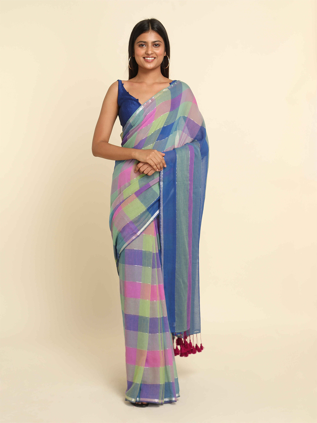 Buy Suta Green & Blue Checked Cotton Blend Saree - Sarees for Women ...