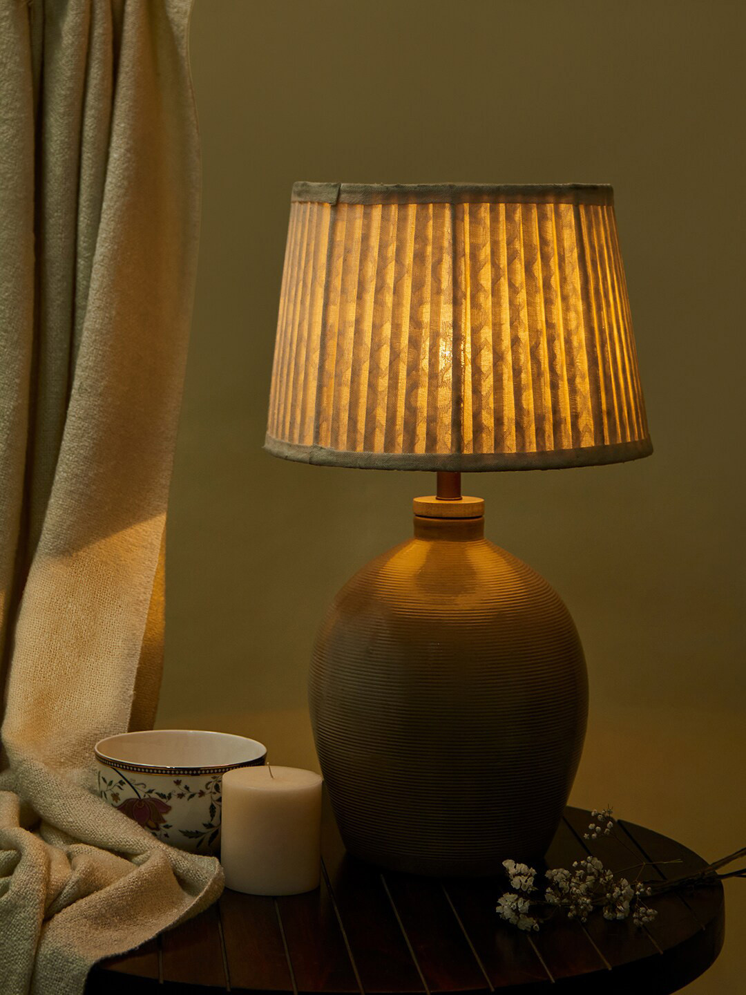 Buy Fabindia Grey Ajna Ayira Terracotta Table Lamp - Table Lamps for ...
