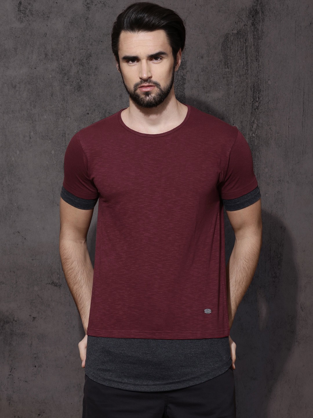 Buy Roadster Men Maroon Solid Round Neck Pure Cotton T Shirt Tshirts