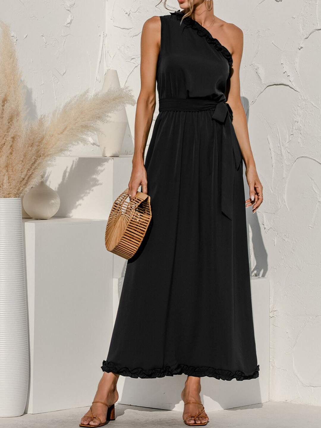 Buy URBANIC Black Maxi Dress - Dresses for Women 18501074 | Myntra