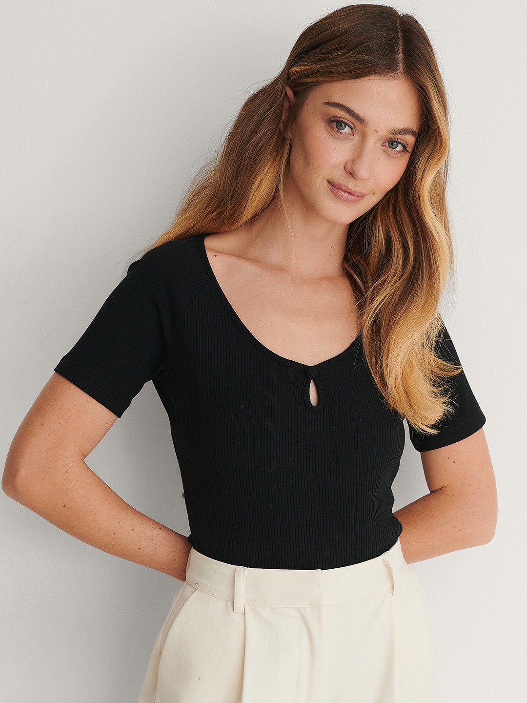Buy Na Kd Black Solid Ribbed Keyhole Neck Top Tops For Women 18518368