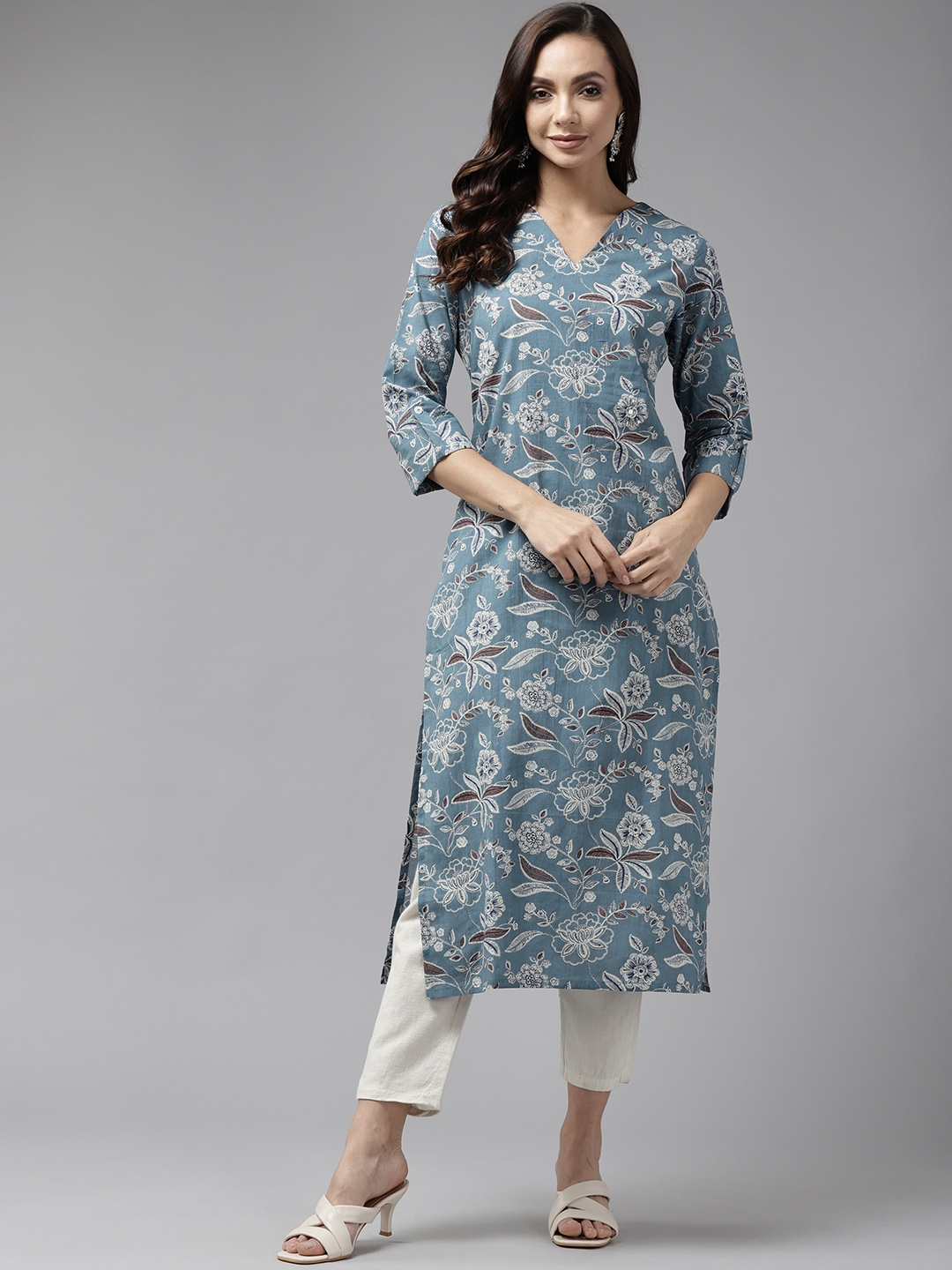 Buy Amirah S Women Blue And White Ethnic Motifs Screen Print Cotton