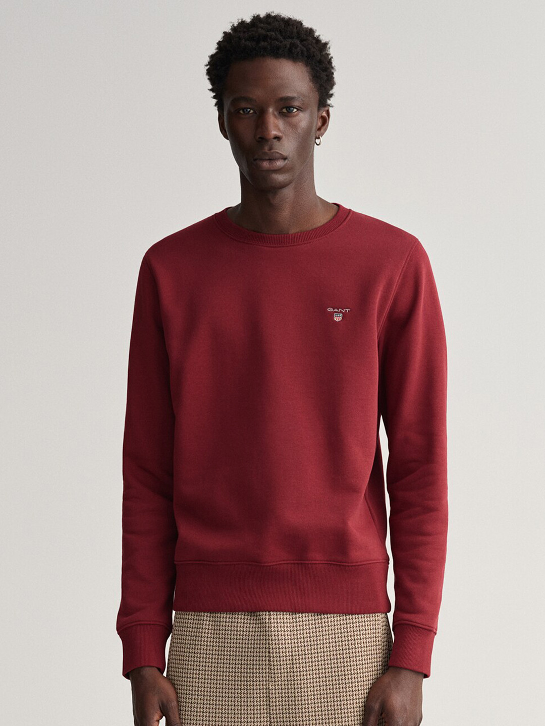 Buy GANT Men Red Sweatshirt - Sweatshirts for Men 18802142 | Myntra