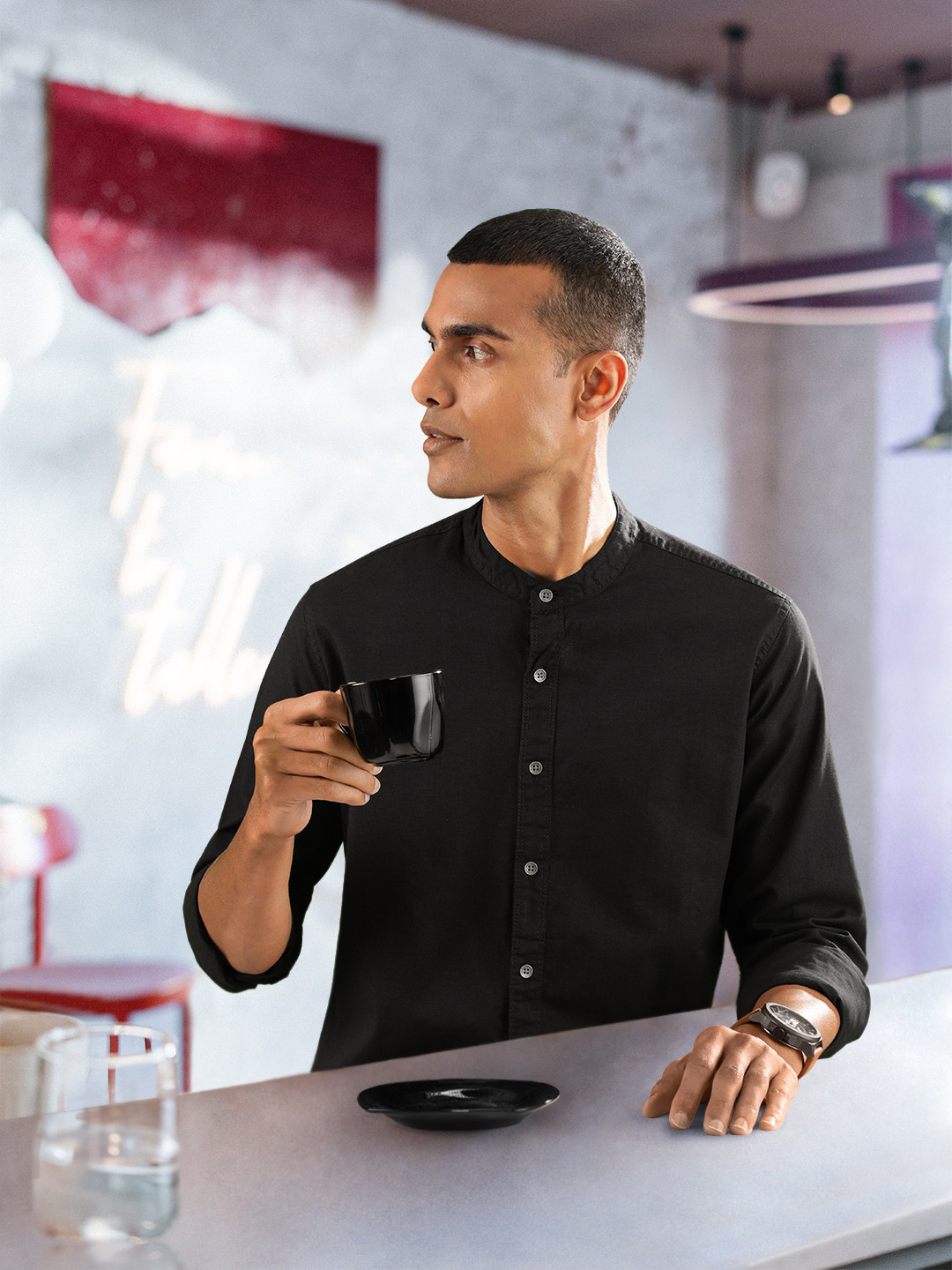 Buy BEAT LONDON By PEPE JEANS Men Black Slim Fit Solid Pure Cotton ...