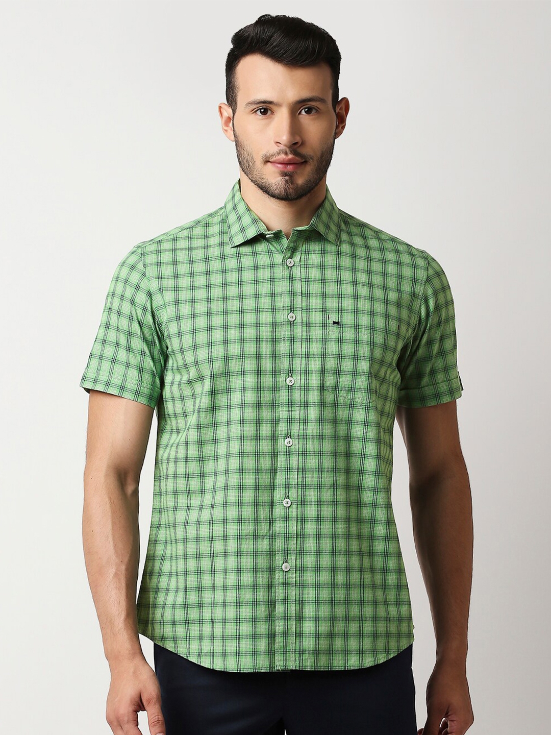 Buy Basics Men Green Slim Fit Gingham Checks Checked Casual Shirt