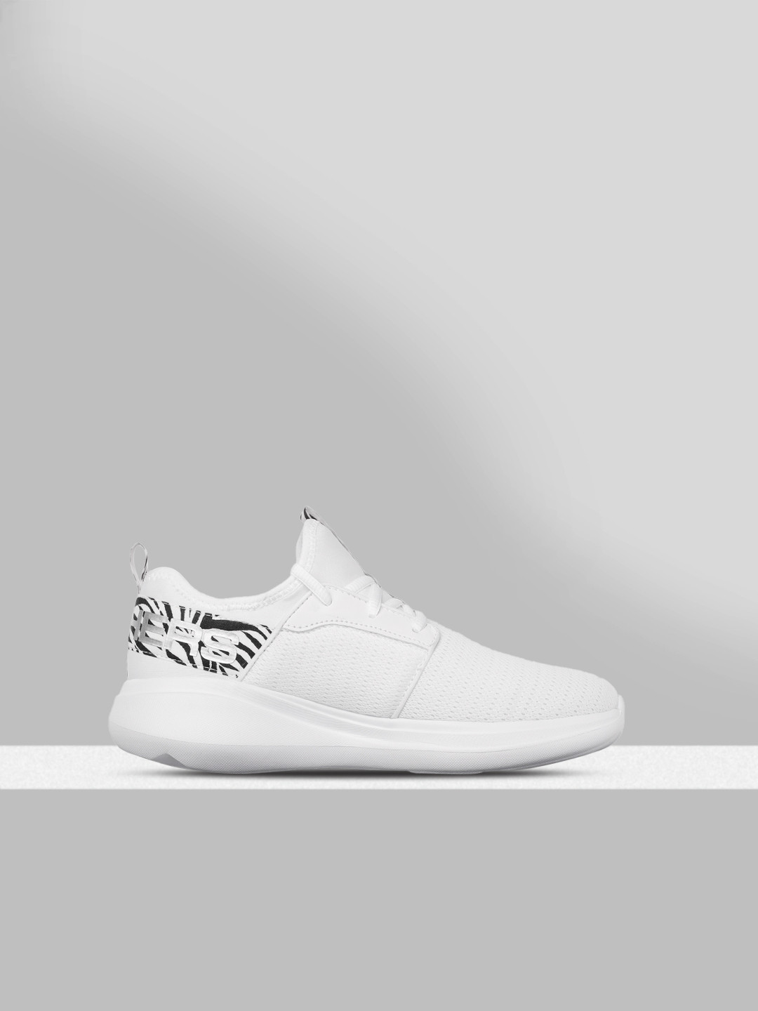 Buy Skechers Women White Go Run Fast Running Shoes - Sports Shoes for ...