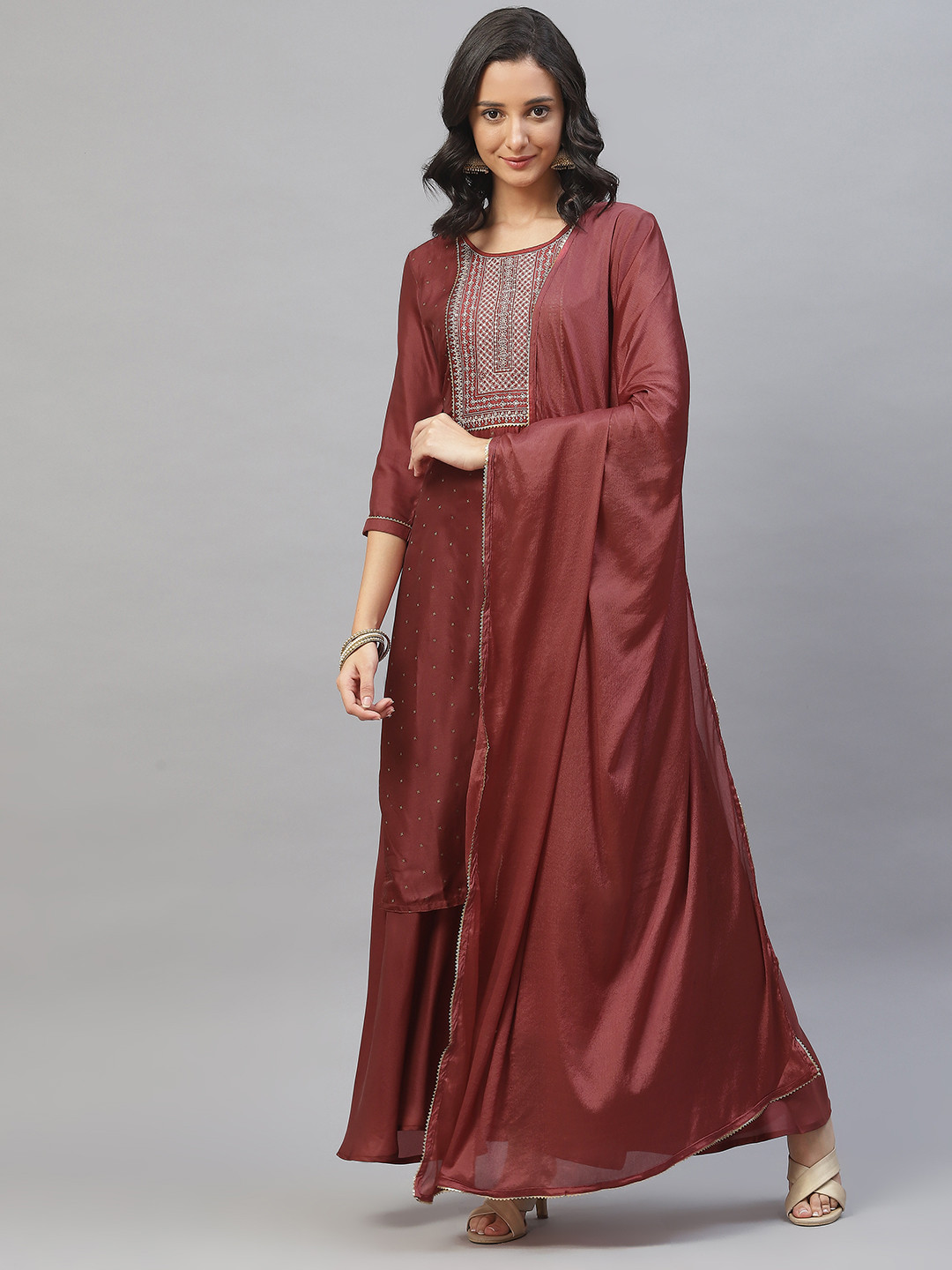 Buy SheWill Women Rust Ethnic Motifs Embroidered Gotta Patti Kurta With ...