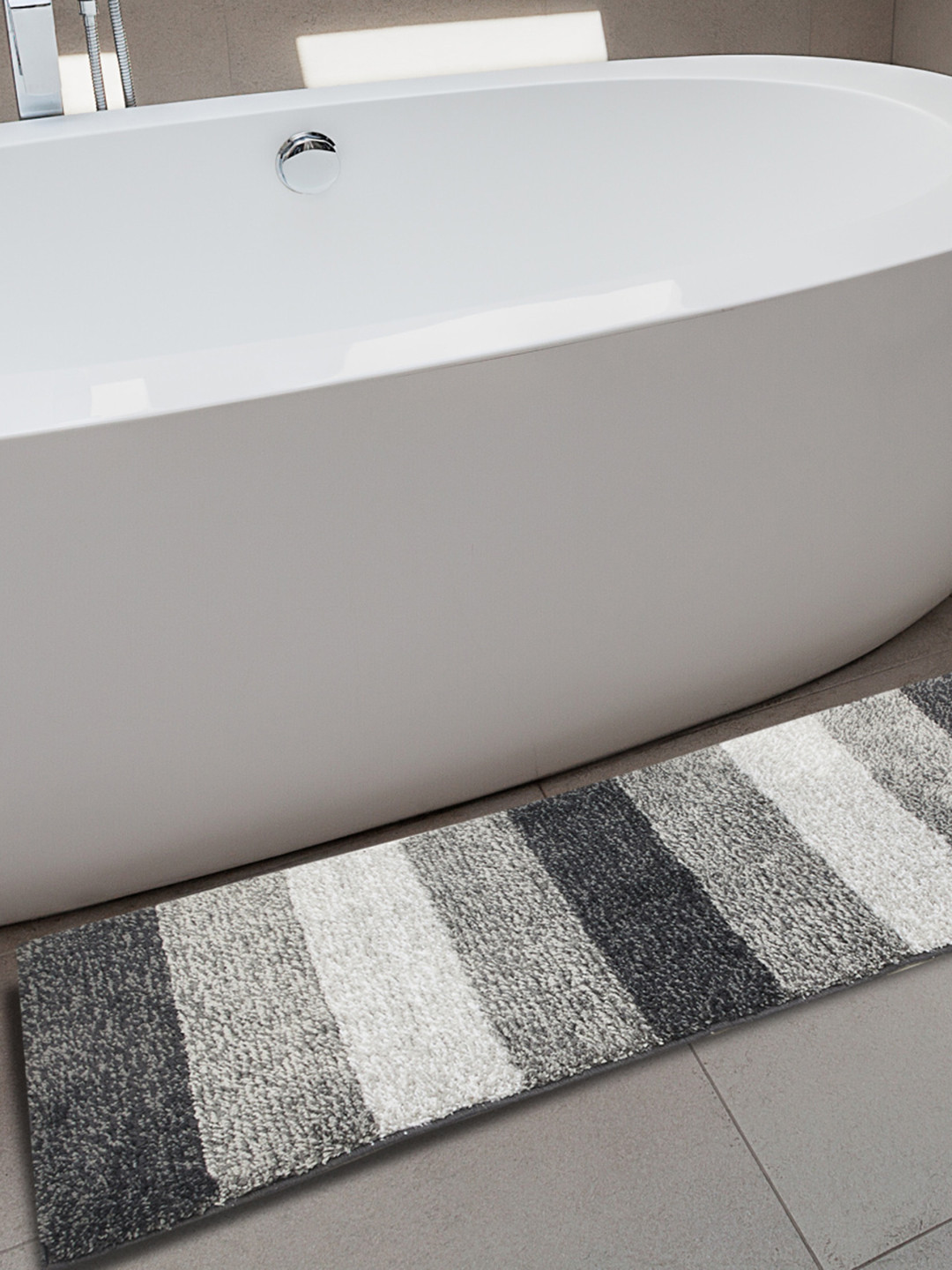 Buy Home Centre Striped Bath Rug - Bath Rugs for Unisex 18978752 | Myntra
