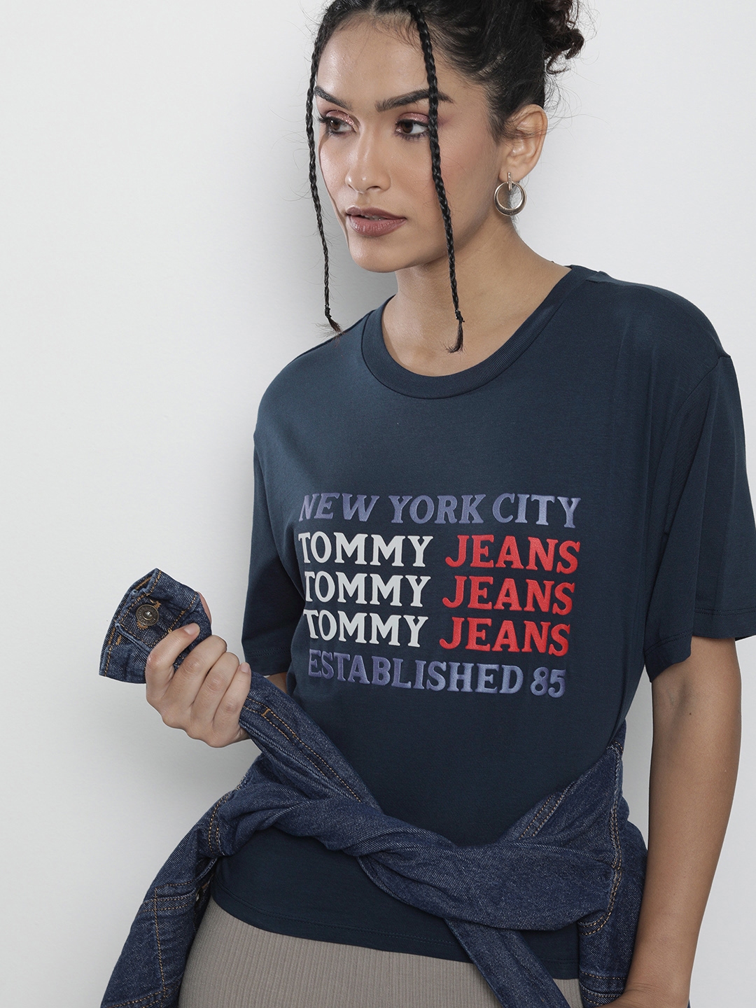 Buy Tommy Hilfiger Women Navy Blue Typography Printed Pure Cotton