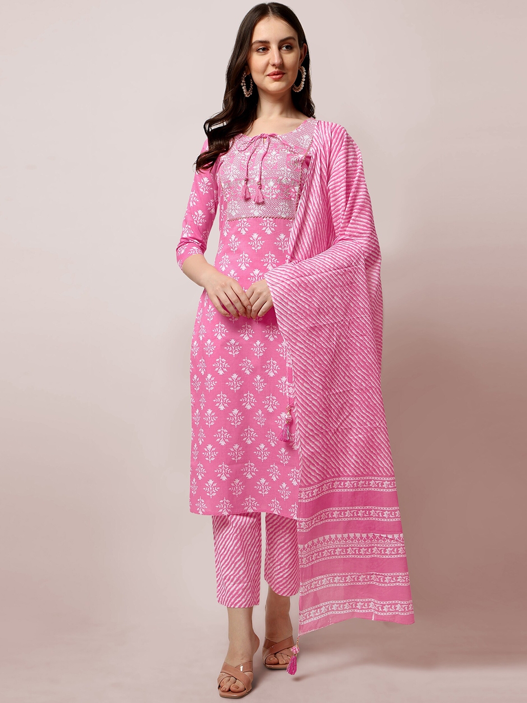 Buy MIRCHI FASHION Women Plus Size Pink Floral Printed Kurta With ... Buy MIRCHI FASHION Women Plus Size Pink Floral Printed Kurta With ...