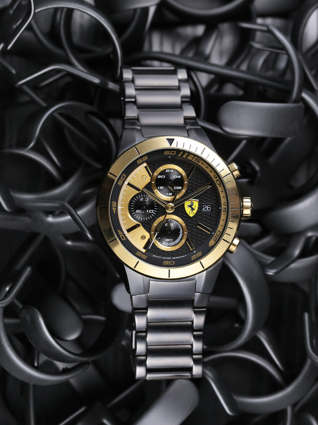 Buy SCUDERIA FERRARI Men Black & Gold Toned Red Rev Evo Analogue Watch ...