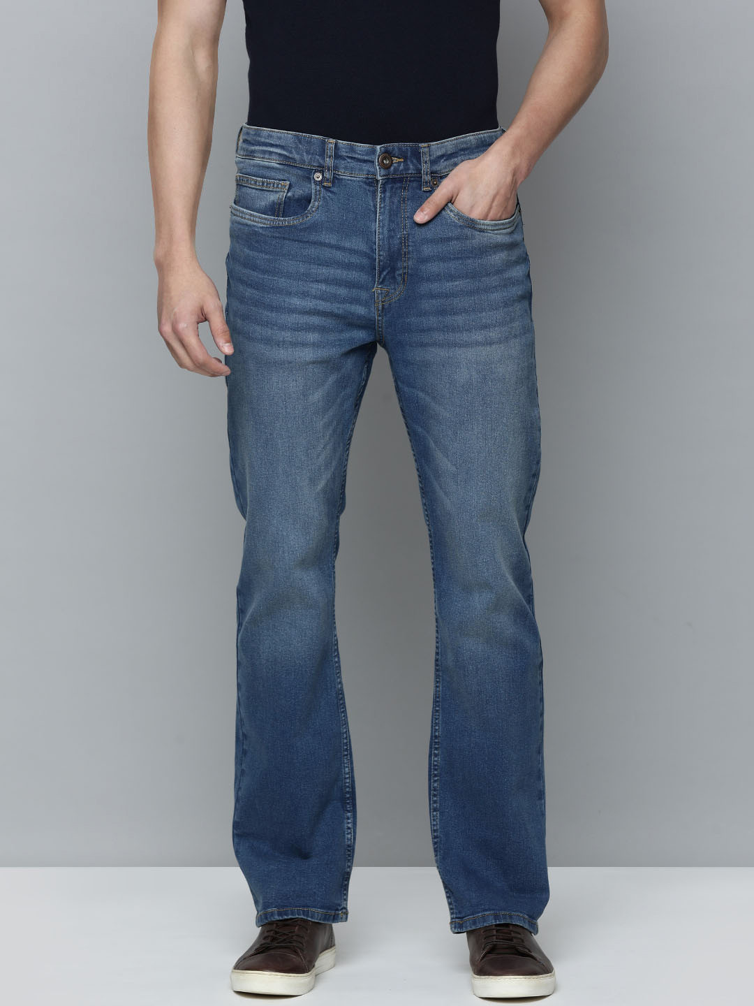 Buy Flying Machine Men Bootcut Heavy Fade Stretchable Jeans - Jeans for ...