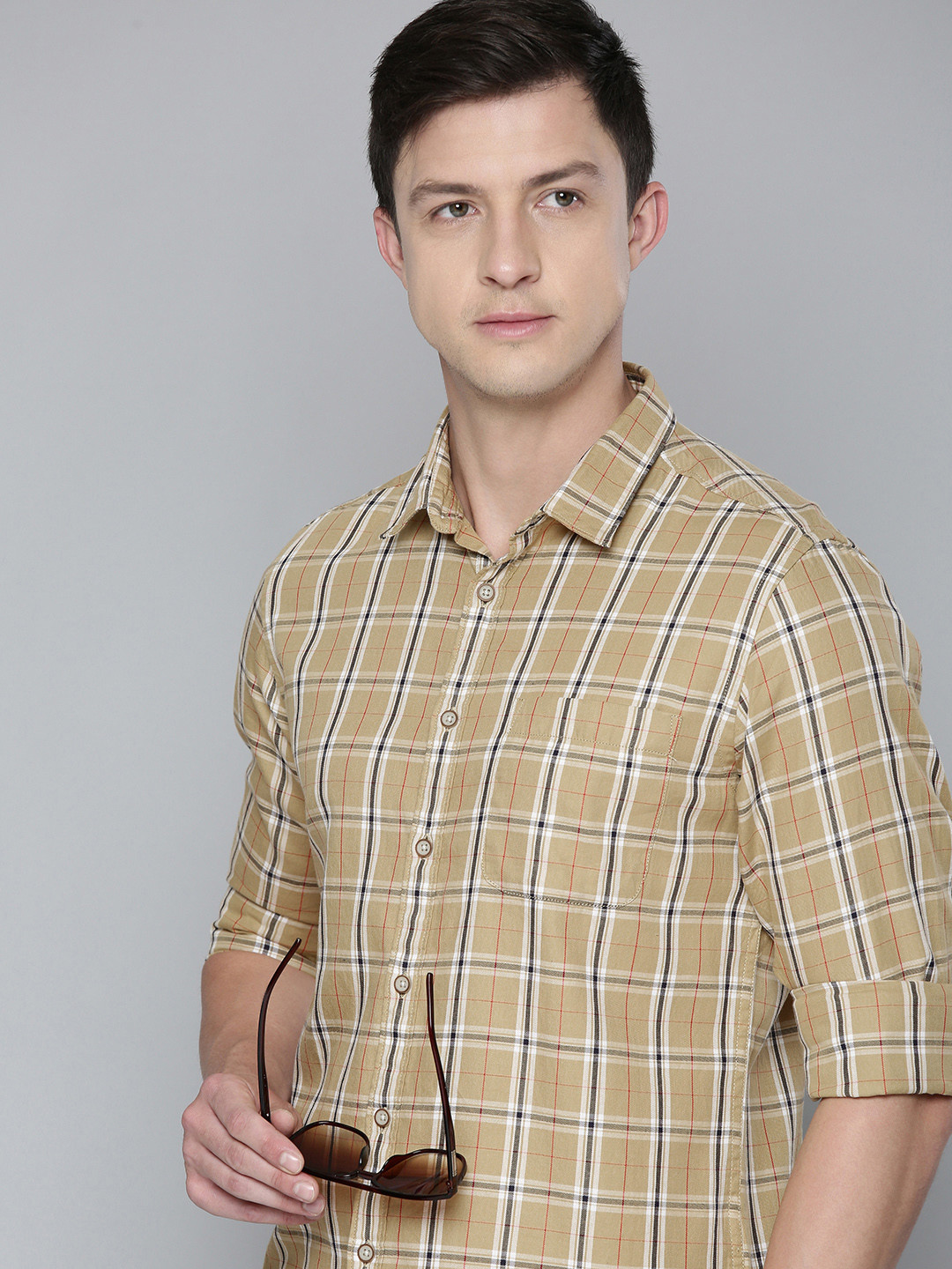 Buy Flying Machine Men Slim Fit Checked Casual Shirt With Chest Pocket ...