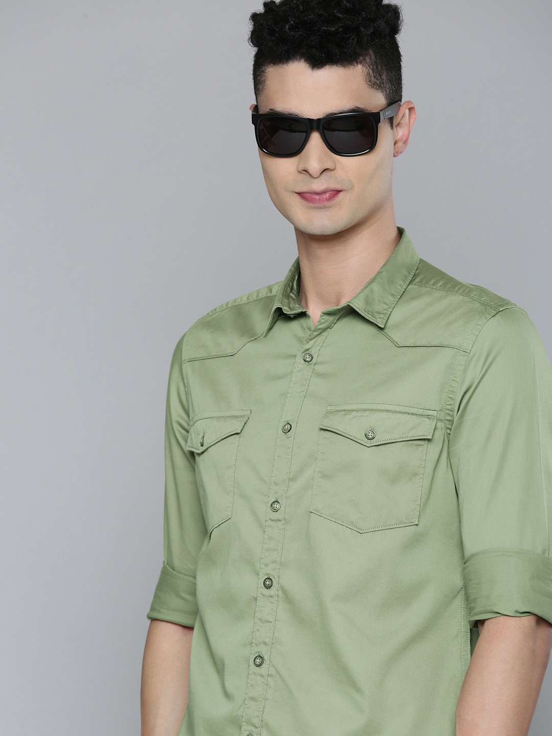 Buy Flying Machine Men Green Solid Pure Cotton Slim Fit Casual Shirt ...