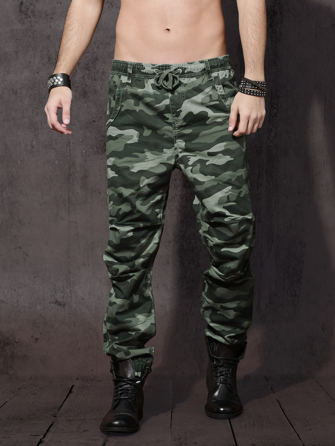Buy Roadster Men Grey Camouflage Printed Joggers - Trousers for Men ...
