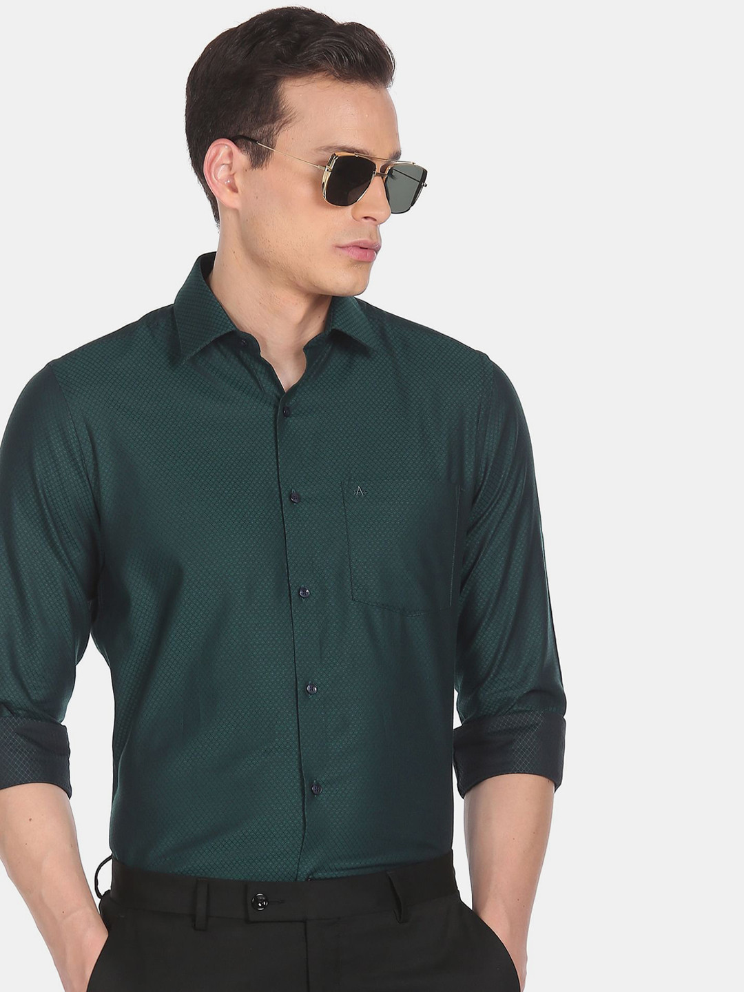 Buy Arrow Men Green Casual Shirt - Shirts for Men 19108478 | Myntra