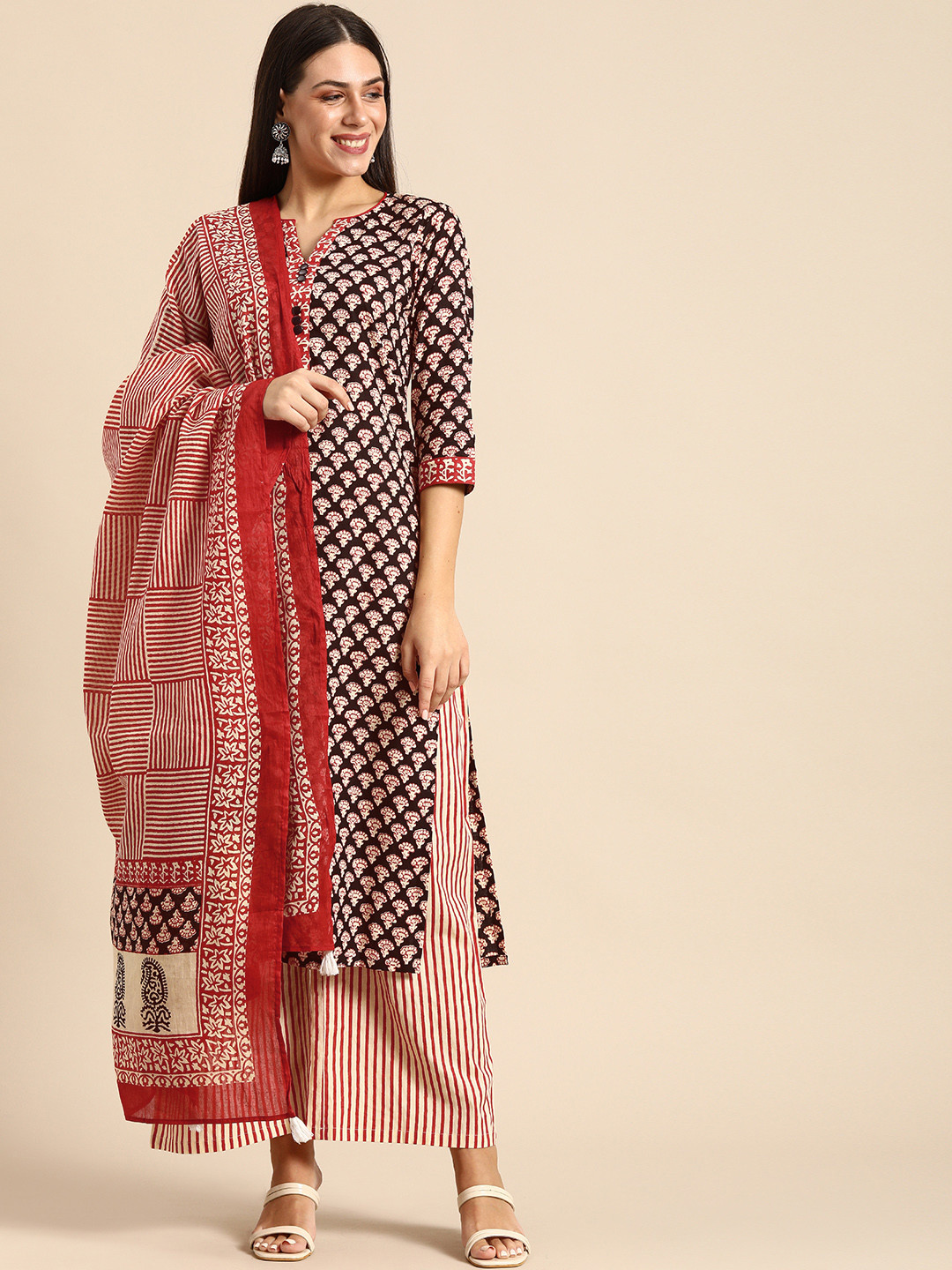 Buy Anouk Black & Beige Floral Printed Cotton Straight Kurta With ...