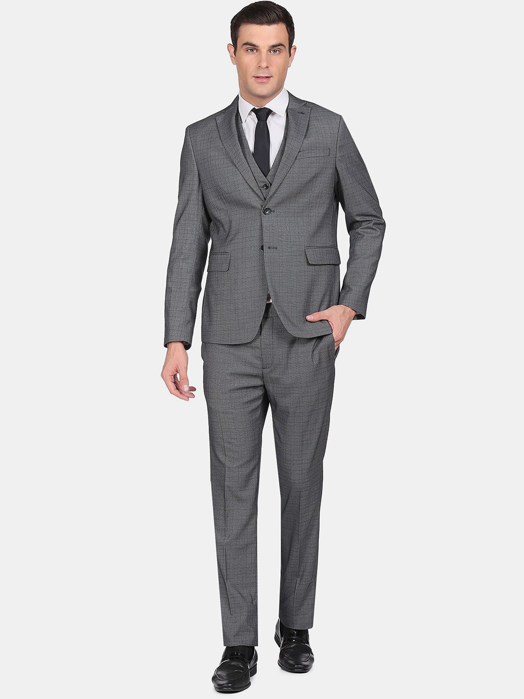 Buy Arrow Men Grey Solid Single Breasted Tailored Fit 3 Piece Formal ...