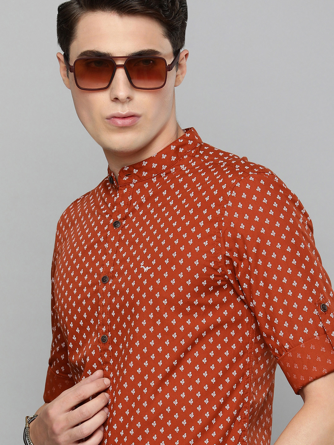 Buy Flying Machine Men Maroon Slim Fit Printed Pure Cotton Casual Shirt ...