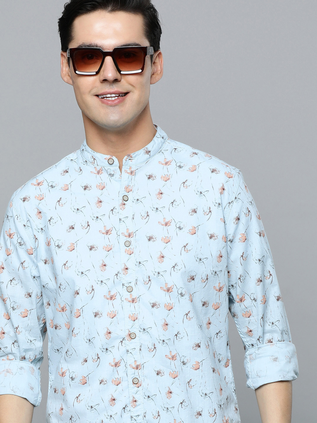 Buy Flying Machine Men Blue Floral Printed Pure Cotton Casual Shirt ...