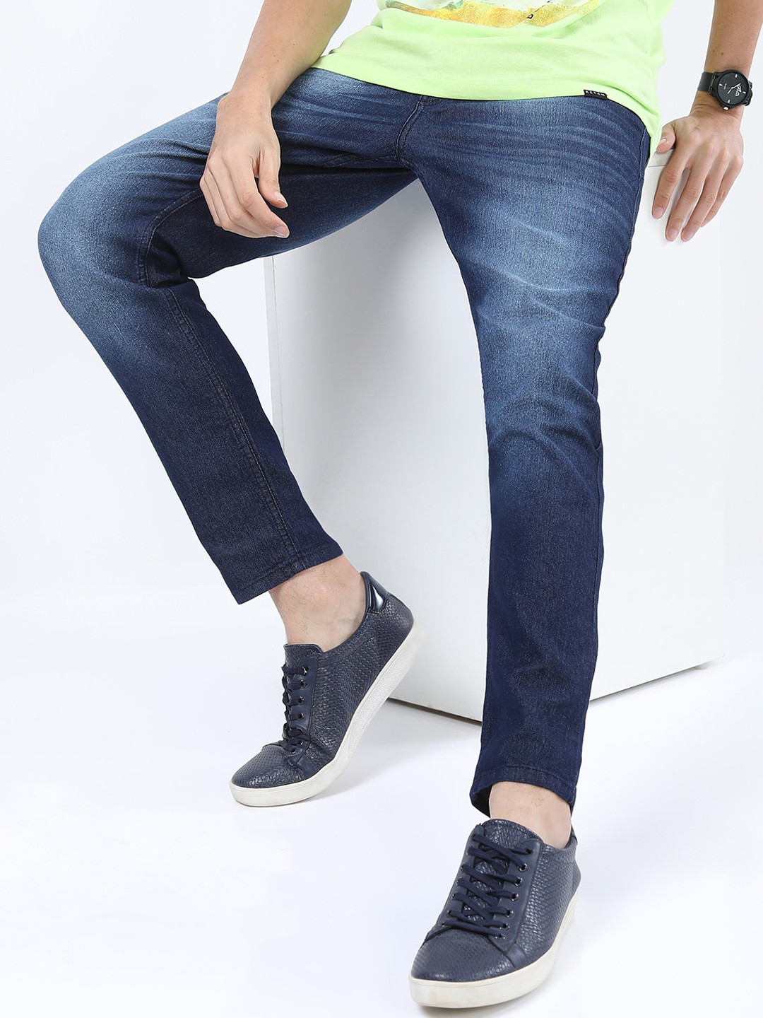 Buy KETCH Men Blue Tapered Fit Clean Look Light Fade Stretchable Jeans ...