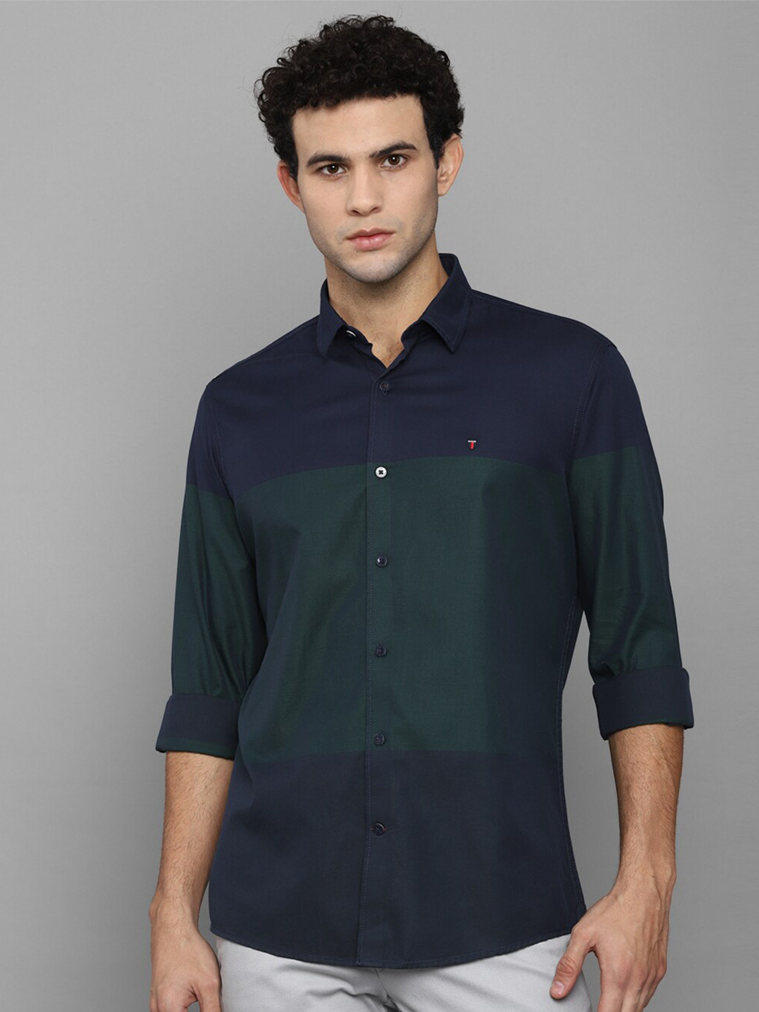 Buy Louis Philippe Sport Men Navy Blue Slim Fit Colourblocked Pure ...